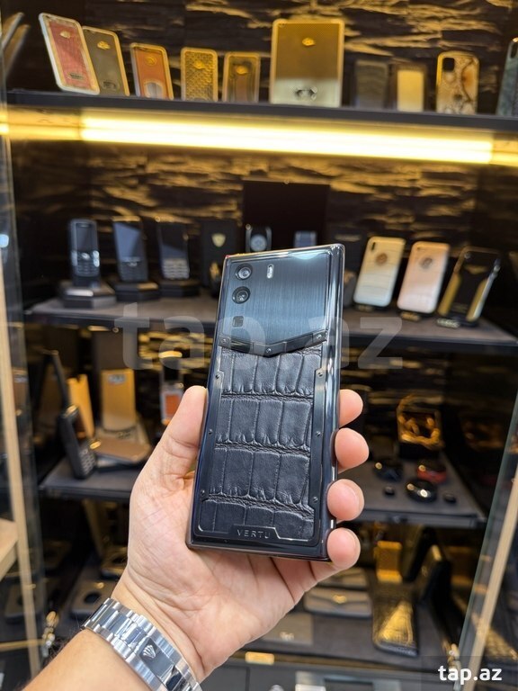 Vertu Metavertu 1 Curve Alligator Skin Black 512GB/12GB: 7000 AZN ...
