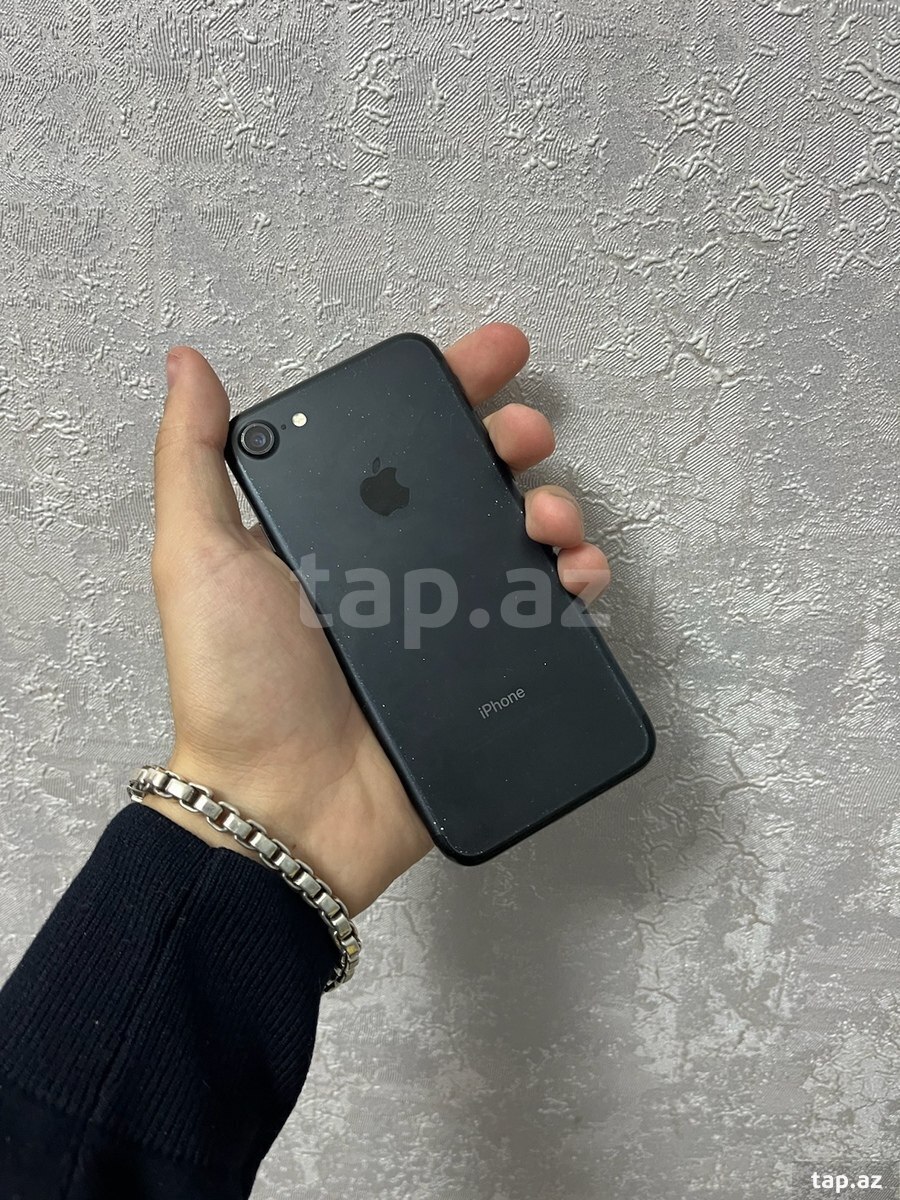 Apple iPhone 7 Black 32GB: 90 AZN — Bakı, Azərbaycan | 46100377 — Tap.Az