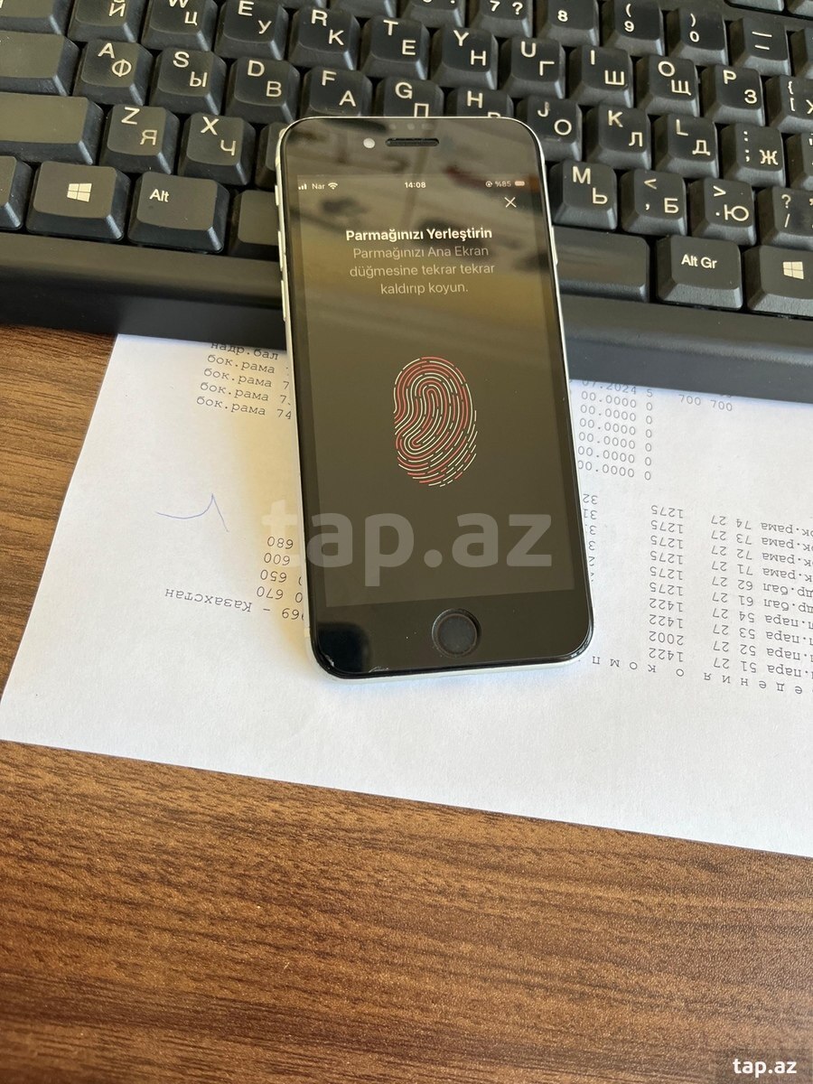Apple iPhone SE (2020) White 128GB/3GB: 200 AZN — Bakı, Azərbaycan ...