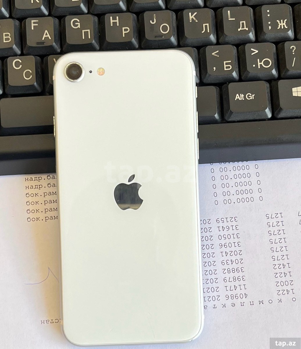 Apple iPhone SE (2020) White 128GB/3GB: 200 AZN — Bakı, Azərbaycan ...