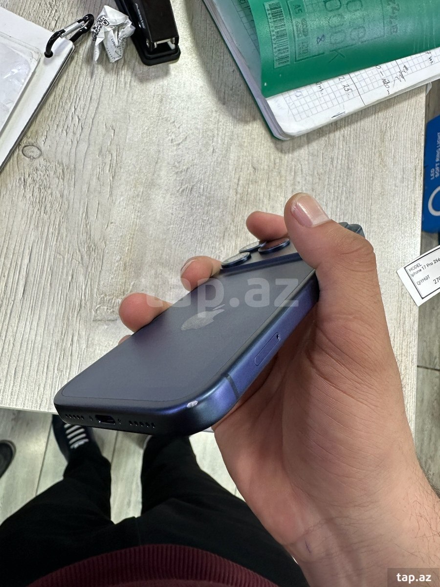 Apple iPhone 17 Pro Deep Blue 256GB/12GB: 2600 AZN — Bakı, Azərbaycan ...