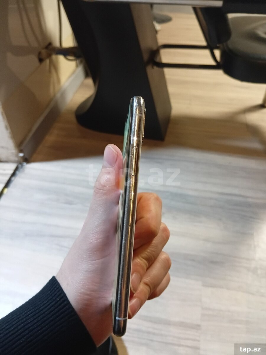 Apple iPhone X Silver 64GB/3GB: 240 AZN — Bakı, Azərbaycan | 46390184 ...